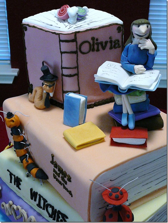 Cakes with Character: The Works of Roald Dahl Cake